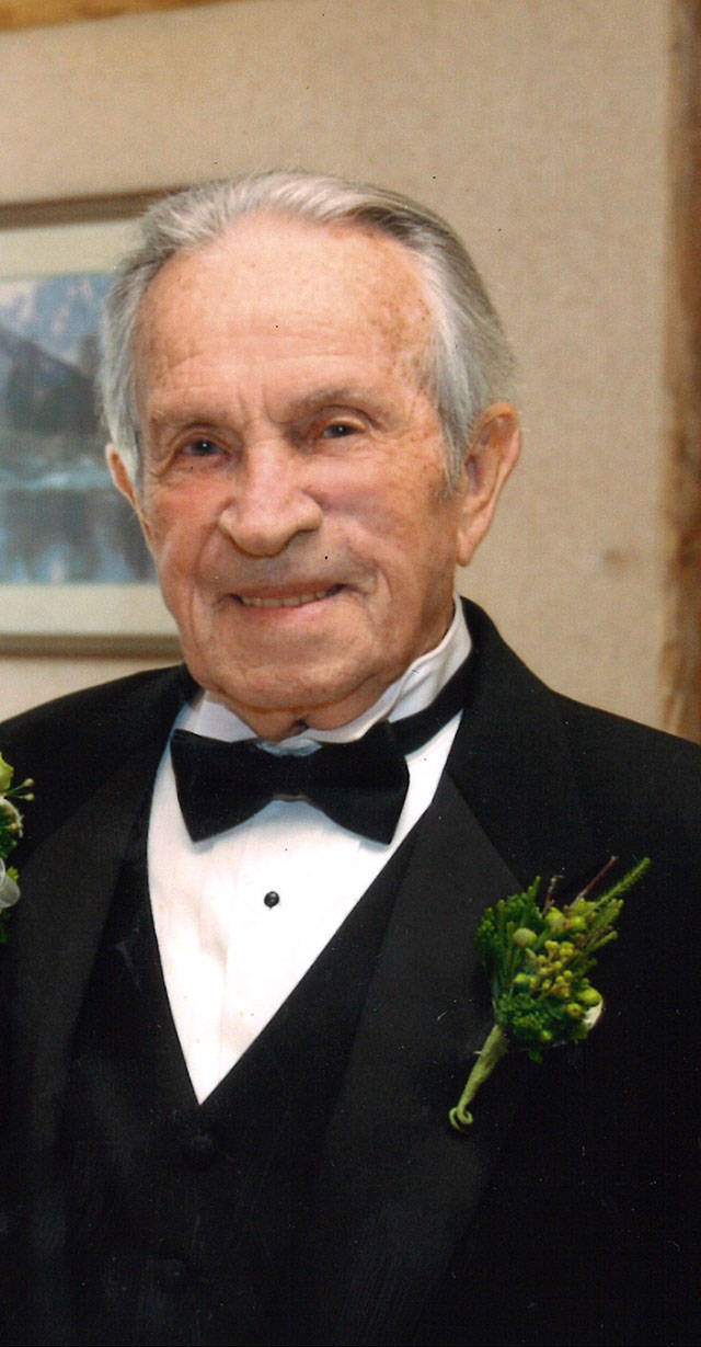 Robert L. Scully CDR, USN, Retired: March 16, 1924-Oct. 2, 2017 ...