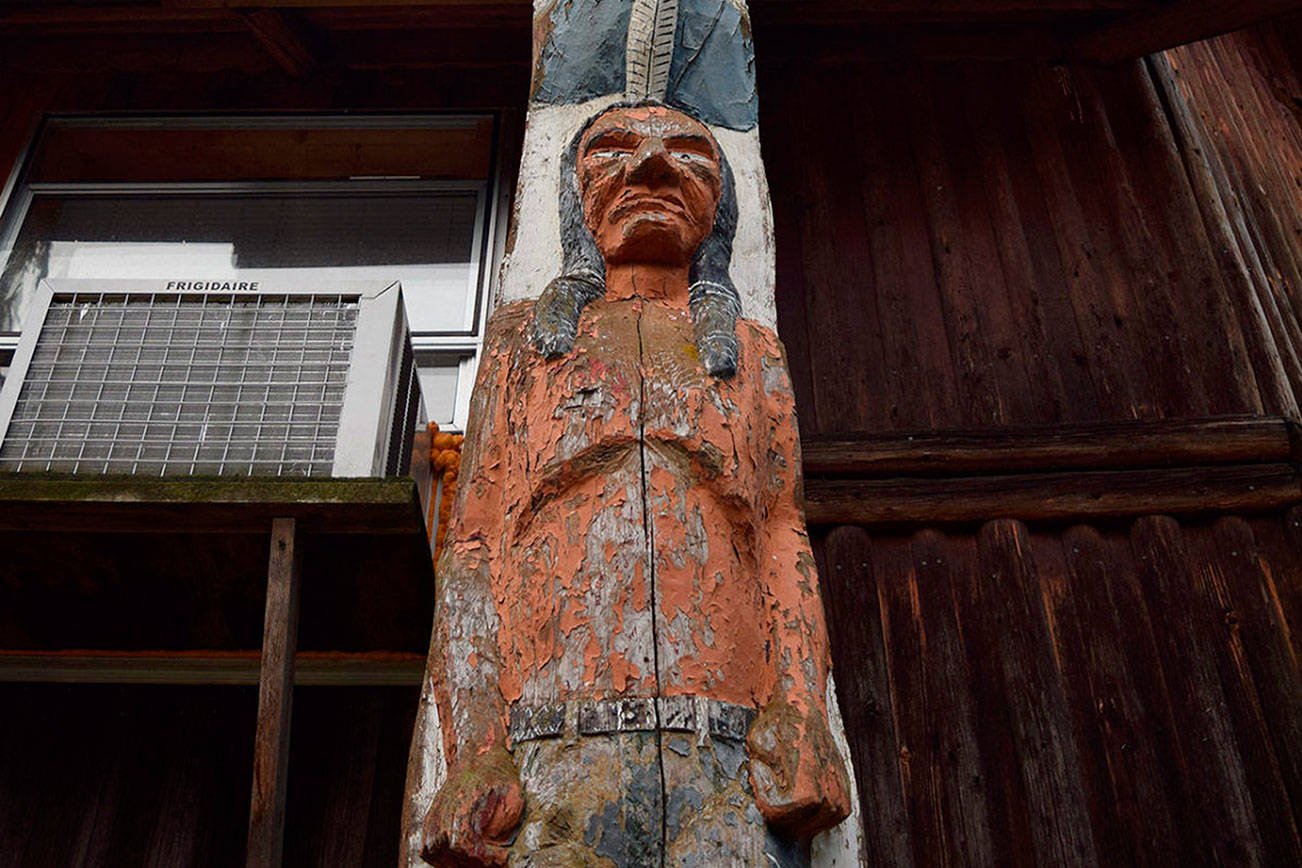 Origins of fairgrounds’ story pole is a mystery | Whidbey News-Times