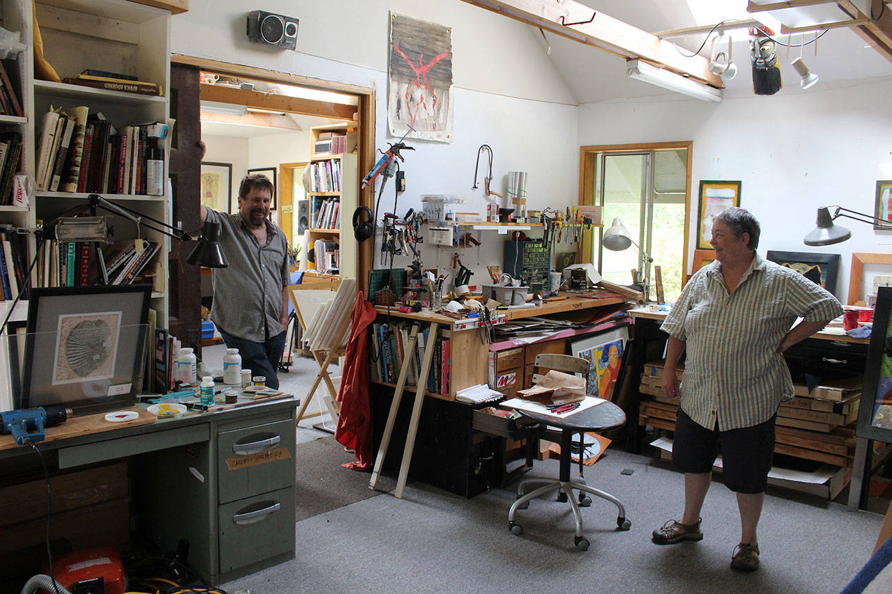 Peeking inside an artists’ world | Whidbey News-Times