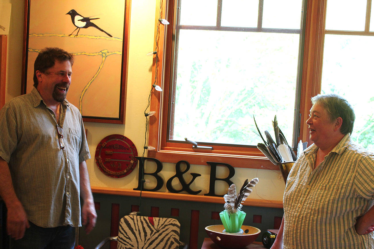 Peeking inside an artists’ world | Whidbey News-Times