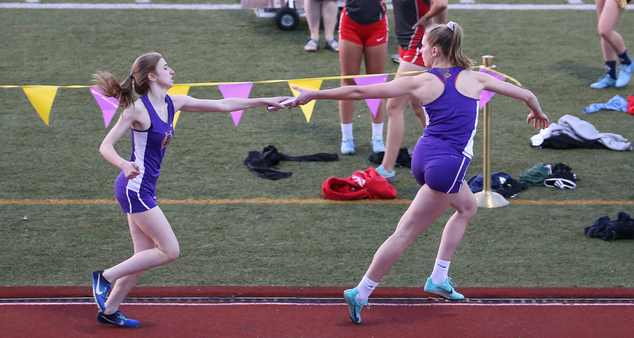 Oak Harbor girls take 5th, boys 7th in Wesco North championships ...