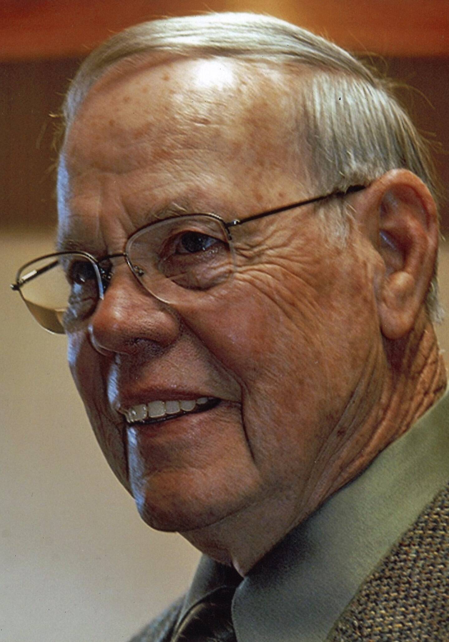 Harry “Lee” Mitchell: September 15, 1927 - April 23, 2022 | Whidbey ...