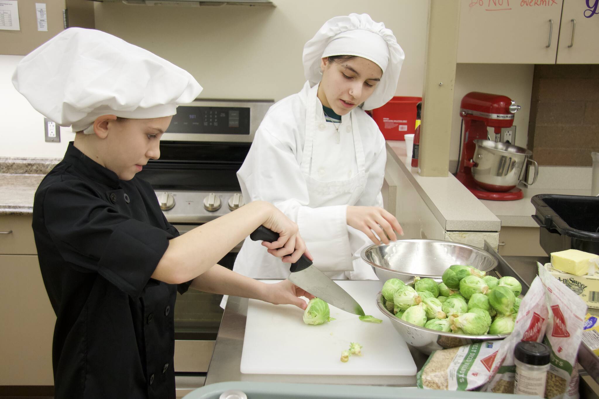 Students square off in national cooking contest | Whidbey News-Times