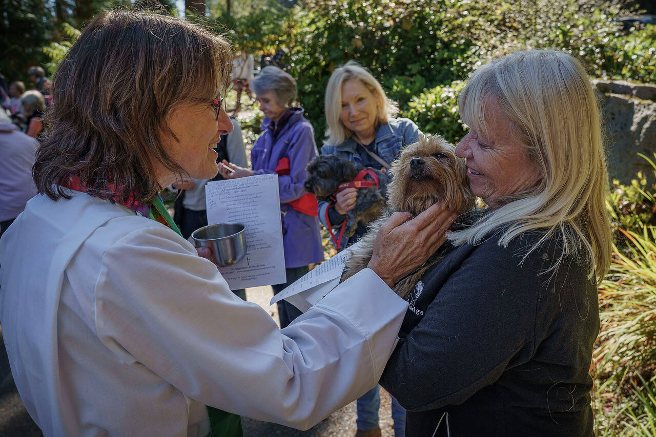 Blessing of the animals | Whidbey News-Times