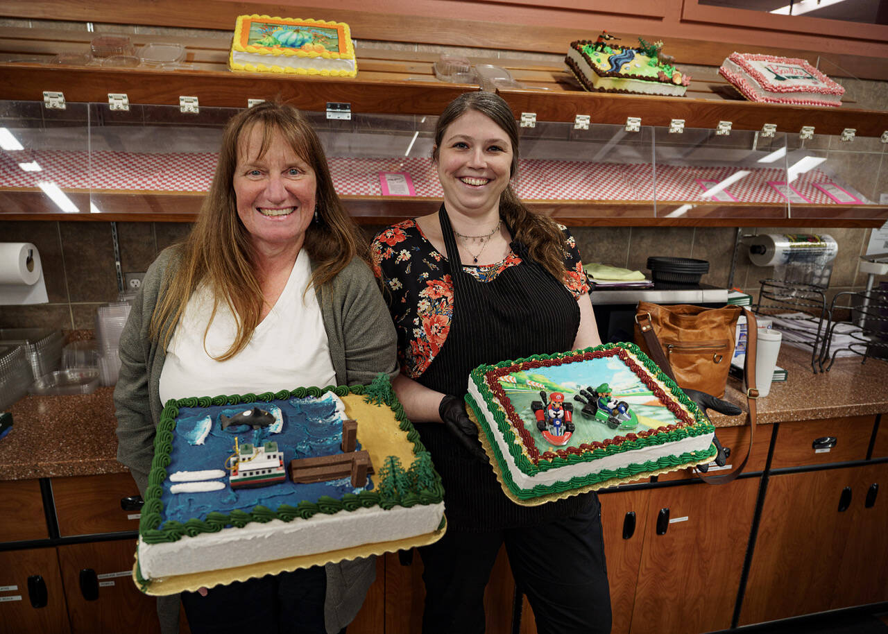 Cake decorators have sweet success at Payless | Whidbey News-Times