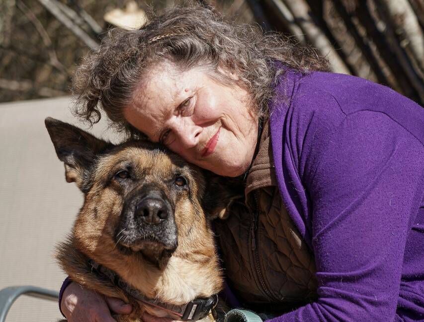 Woman’s best friend: South Whidbey resident starting dog support group ...