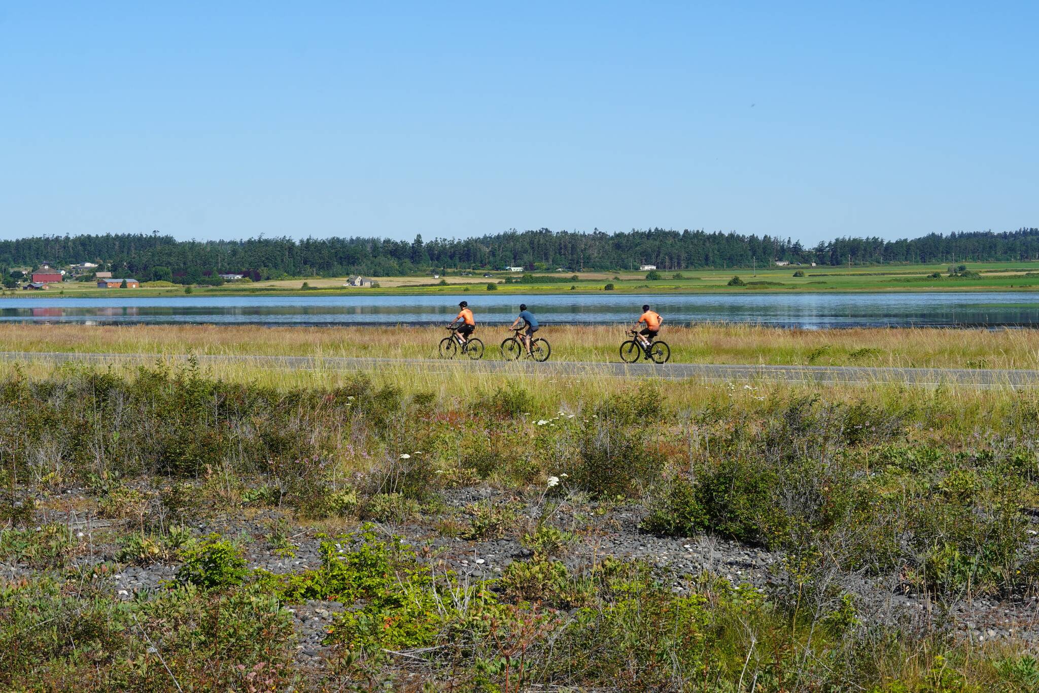 Last Trust hosts final bike ride with pie | Whidbey News-Times