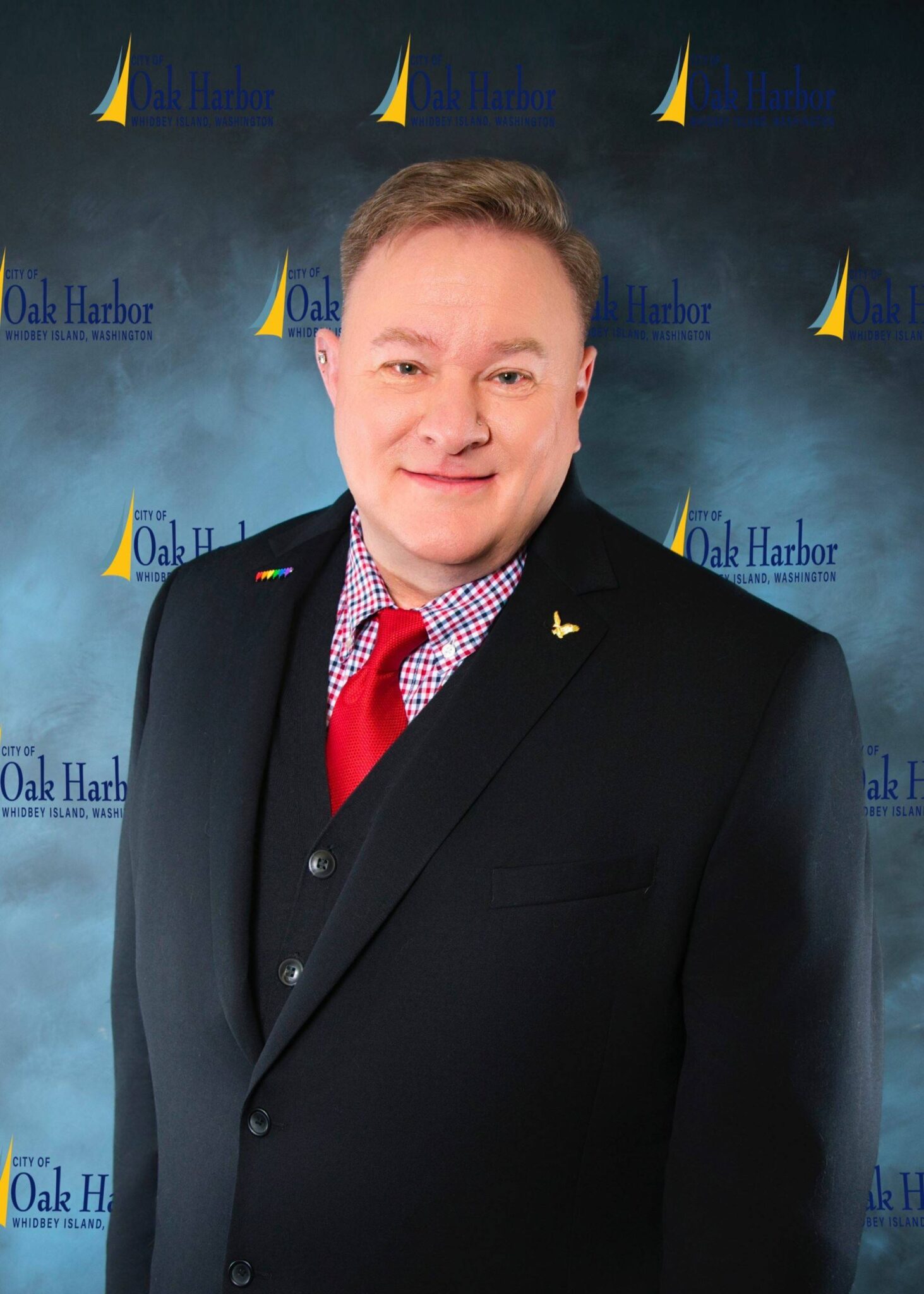 Oak Harbor mayor holds barbecue to talk about the marina | Whidbey News ...