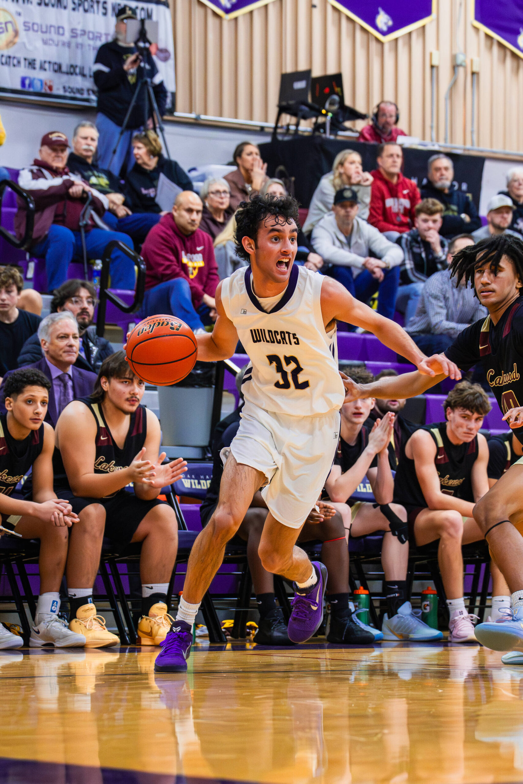 Wildcat dribbler sinks his 1,000th point | Whidbey News-Times