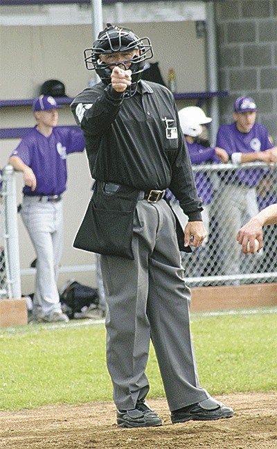 Umpires help even the playing field | Whidbey News-Times